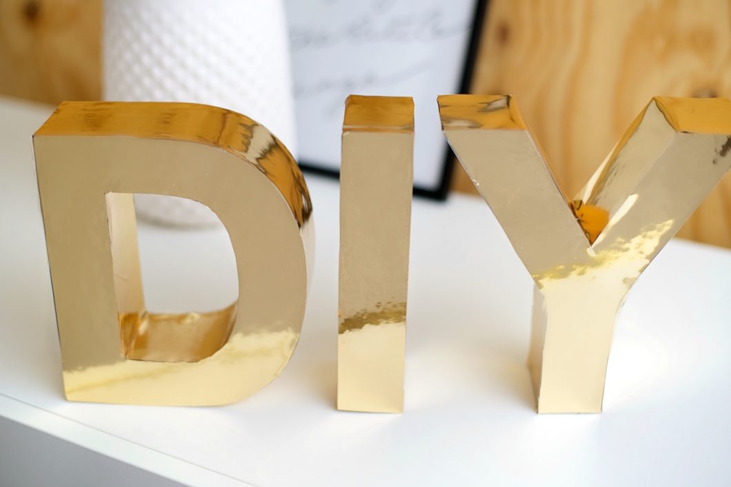 DIY gouden statement letters | A Cup of Life